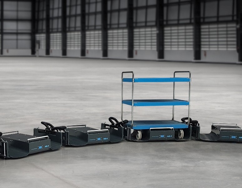 K. Hartwall Liftliner — aanhangwagens voor magazijnen